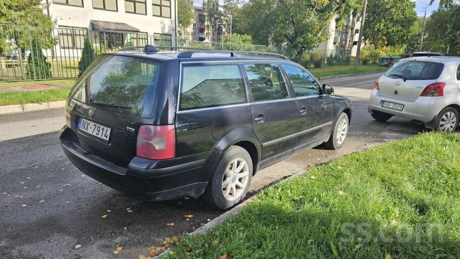 Melns Volkswagen Passat B5 2004 Daugavpils, ar dzinēja tilpumu 1.90 L un nobraukumu 392 tūkst. km par 1300 €, foto 3 vietnē AUTOMOTO.COM.LV
