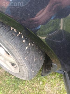 Melns Volkswagen Passat B5 2005 Aizkraukle, ar dzinēja tilpumu 1.90 L un nobraukumu 0 tūkst. km par 1400 €, foto 4 vietnē AUTOMOTO.COM.LV