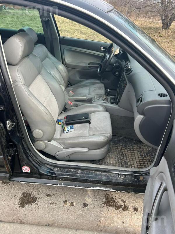 Melns Volkswagen Passat B5 2005 Rēzekne, ar dzinēja tilpumu 1.90 L un nobraukumu 437 tūkst. km par 3100 €, foto 5 vietnē AUTOMOTO.COM.LV