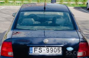 Zils Volkswagen Passat B5 1996 Rēzekne, ar dzinēja tilpumu 1.80 L un nobraukumu 359 tūkst. km par 900 €, foto 5 vietnē AUTOMOTO.COM.LV
