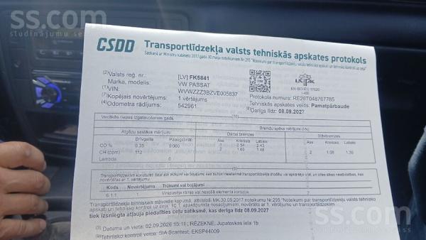 Фольксваген Пассат Б5 1996 в Резекне на AUTOMOTO.COM.LV Синий Фольксваген Пассат Б5 1996 в Резекне, объемом двигателя 1.80 л и пробегом 540 тыс. км за 950 €, фото 9 на AUTOMOTO.COM.LV