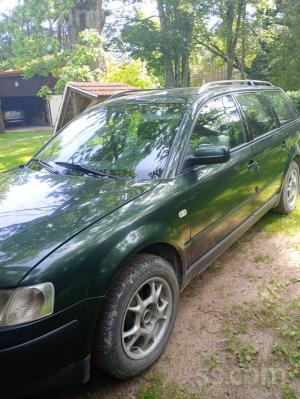 Blue Volkswagen Passat B5 1997 in Bauska, with an engine capacity of 1.80 L and mileage of 268 thousand km for 950 €, photo 7 on AUTOMOTO.COM.LV