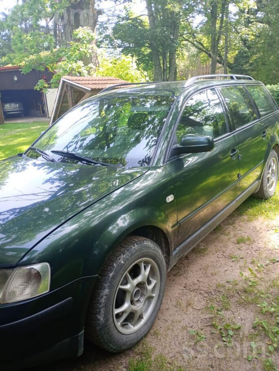 Blue Volkswagen Passat B5 1997 in Bauska, with an engine capacity of 1.80 L and mileage of 268 thousand km for 950 €, photo 7 on AUTOMOTO.COM.LV