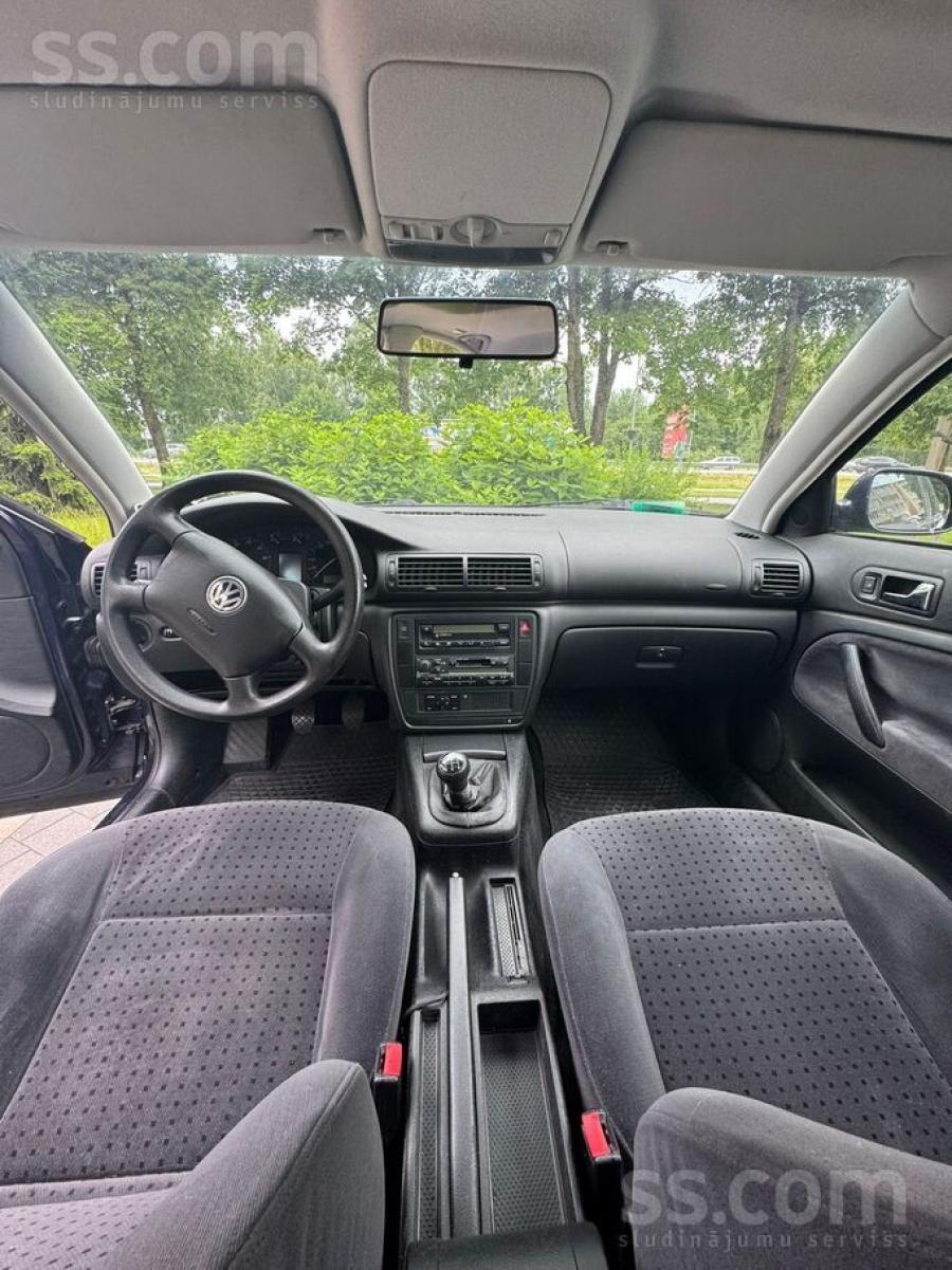Zils Volkswagen Passat B5 1997 Rīga, ar dzinēja tilpumu 1.60 L un nobraukumu 240 tūkst. km par 1000 €, foto 5 vietnē AUTOMOTO.COM.LV
