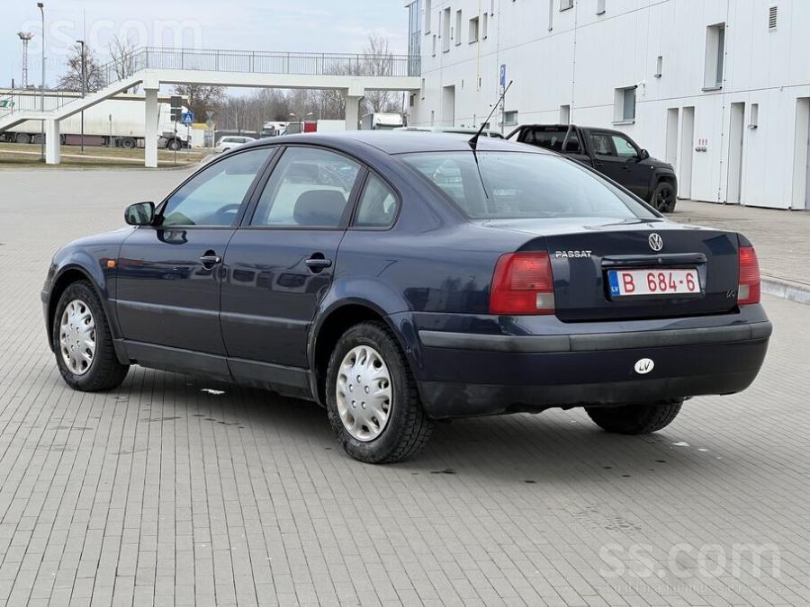 Zils Volkswagen Passat B5 1998 Rēzekne, ar dzinēja tilpumu 1.60 L un nobraukumu 0 tūkst. km par 990 €, foto 7 vietnē AUTOMOTO.COM.LV