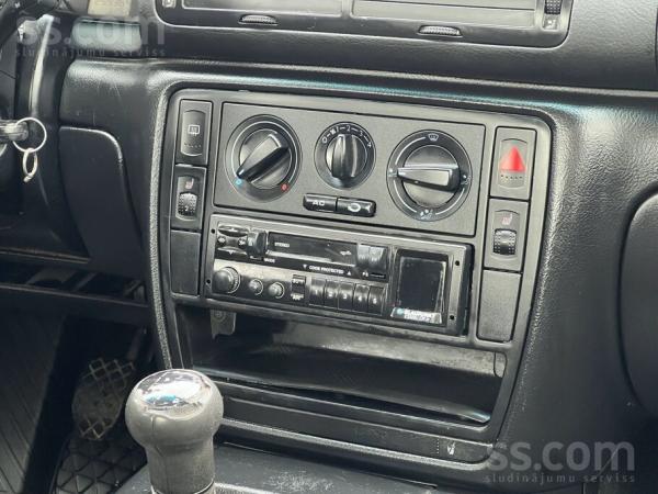 Zils Volkswagen Passat B5 1998 Rēzekne, ar dzinēja tilpumu 1.60 L un nobraukumu 0 tūkst. km par 990 €, foto 10 vietnē AUTOMOTO.COM.LV
