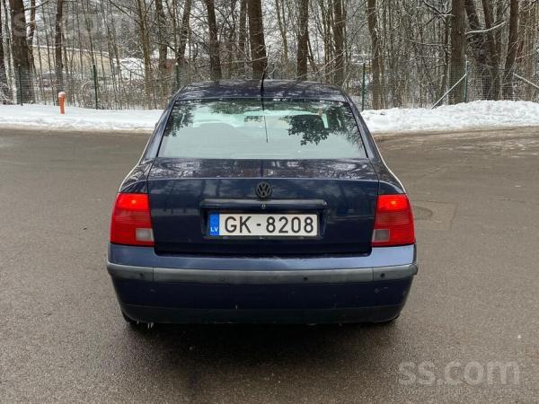 Blue Volkswagen Passat B5 1999 in Riga, with an engine capacity of 1.60 L and mileage of 0 thousand km for 1199 €, photo 4 on AUTOMOTO.COM.LV