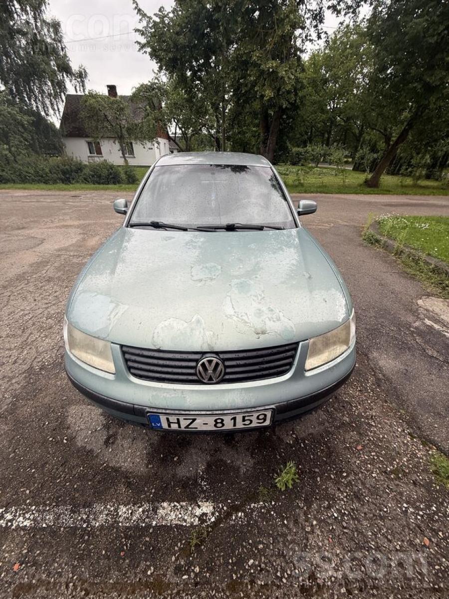 Zils Volkswagen Passat B5 1999 Bauska, ar dzinēja tilpumu 1.90 L un nobraukumu 314 tūkst. km par 450 €, foto 3 vietnē AUTOMOTO.COM.LV