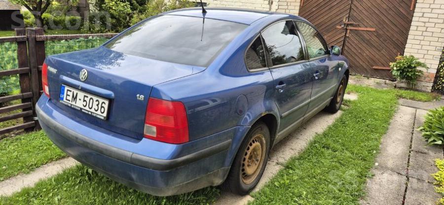 Blue Volkswagen Passat B5 2000 in Jelgava, with an engine capacity of 1.80 L and mileage of 216 thousand km for 500 €, photo 5 on AUTOMOTO.COM.LV