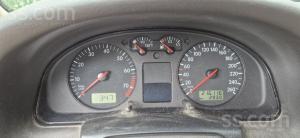 Blue Volkswagen Passat B5 2000 in Jelgava, with an engine capacity of 1.80 L and mileage of 216 thousand km for 500 €, photo 9 on AUTOMOTO.COM.LV