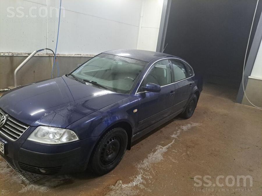Zils Volkswagen Passat B5 2001 Saldus, ar dzinēja tilpumu 1.80 L un nobraukumu 374 tūkst. km par 800 €, foto 1 vietnē AUTOMOTO.COM.LV