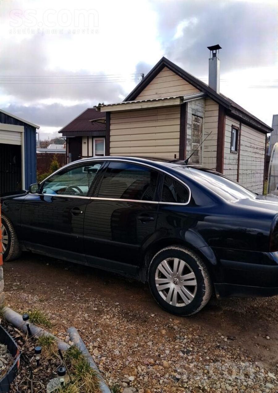 Zils Volkswagen Passat B5 2001 Ludza, ar dzinēja tilpumu 1.90 L un nobraukumu 391 tūkst. km par 1200 €, foto 1 vietnē AUTOMOTO.COM.LV
