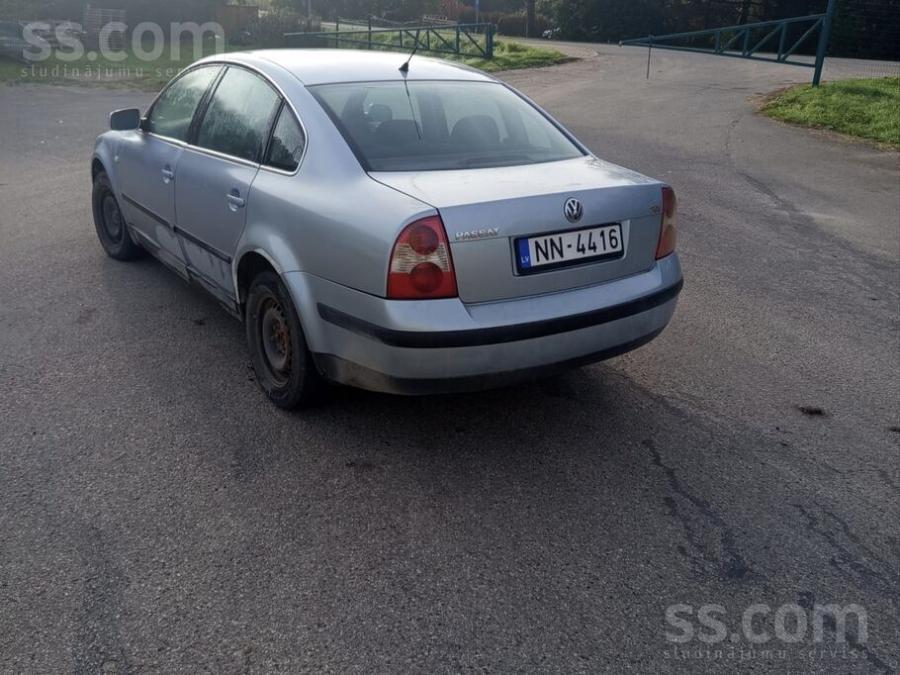 Blue Volkswagen Passat B5 2001 in Tukums, with an engine capacity of 1.90 L and mileage of 0 thousand km for 800 €, photo 3 on AUTOMOTO.COM.LV