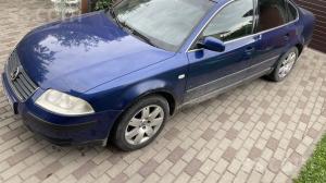 Blue Volkswagen Passat B5 2002 in Jelgava, with an engine capacity of 1.90 L and mileage of 420 thousand km for 500 €, photo 7 on AUTOMOTO.COM.LV