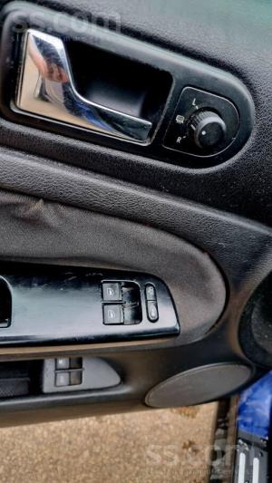 Zils Volkswagen Passat B5 2002 Cēsis, ar dzinēja tilpumu 1.90 L un nobraukumu 420 tūkst. km par 1300 €, foto 12 vietnē AUTOMOTO.COM.LV