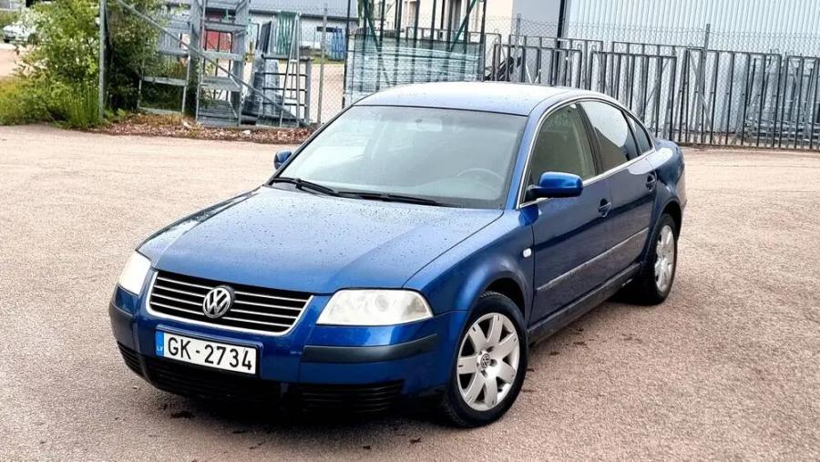 Синий Фольксваген Пассат Б5 2002 в Цесис, объемом двигателя 1.90 л и пробегом 420 тыс. км за 1300 €, фото 1 на AUTOMOTO.COM.LV