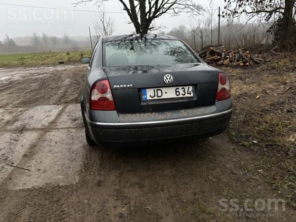 Blue Volkswagen Passat B5 2003 in Madona, with an engine capacity of 1.80 L and mileage of 271 thousand km for 400 €, photo 3 on AUTOMOTO.COM.LV