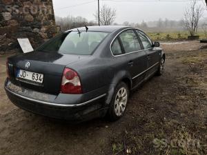 Blue Volkswagen Passat B5 2003 in Madona, with an engine capacity of 1.80 L and mileage of 271 thousand km for 400 €, photo 4 on AUTOMOTO.COM.LV