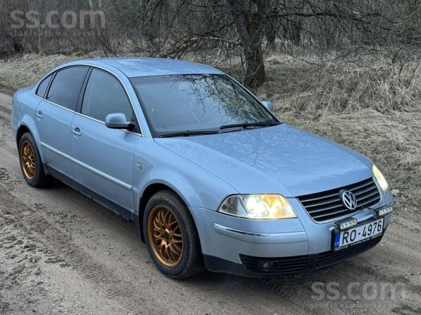 Zils Volkswagen Passat B5 2003 Valmiera, ar dzinēja tilpumu 1.90 L un nobraukumu 435 tūkst. km par 1200 €, foto 1 vietnē AUTOMOTO.COM.LV