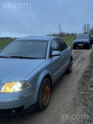 Zils Volkswagen Passat B5 2003 Valmiera, ar dzinēja tilpumu 1.90 L un nobraukumu 435 tūkst. km par 1200 €, foto 3 vietnē AUTOMOTO.COM.LV