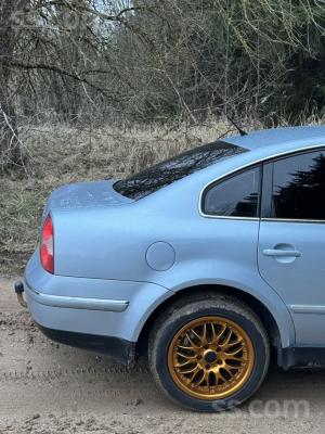 Zils Volkswagen Passat B5 2003 Valmiera, ar dzinēja tilpumu 1.90 L un nobraukumu 435 tūkst. km par 1200 €, foto 9 vietnē AUTOMOTO.COM.LV