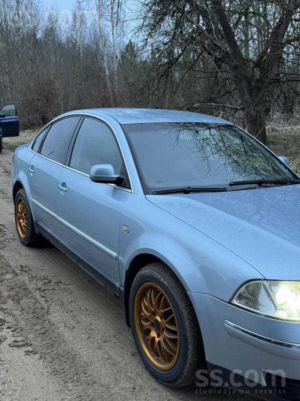 Zils Volkswagen Passat B5 2003 Valmiera, ar dzinēja tilpumu 1.90 L un nobraukumu 435 tūkst. km par 1200 €, foto 10 vietnē AUTOMOTO.COM.LV