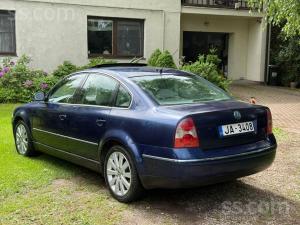Zils Volkswagen Passat B5 2004 Rīga, ar dzinēja tilpumu 2.50 L un nobraukumu 260 tūkst. km par 1350 €, foto 5 vietnē AUTOMOTO.COM.LV