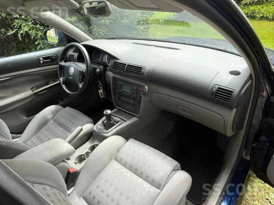 Zils Volkswagen Passat B5 2004 Rīga, ar dzinēja tilpumu 2.50 L un nobraukumu 260 tūkst. km par 1350 €, foto 10 vietnē AUTOMOTO.COM.LV
