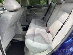 Zils Volkswagen Passat B5 2004 Rīga, ar dzinēja tilpumu 2.50 L un nobraukumu 260 tūkst. km par 1350 €, foto 13 vietnē AUTOMOTO.COM.LV
