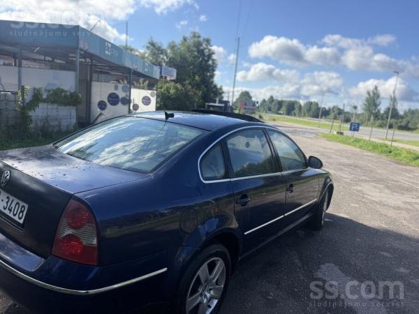Blue Volkswagen Passat B5 2004 in Riga, with an engine capacity of 2.50 L and mileage of 262 thousand km for 1350 €, photo 8 on AUTOMOTO.COM.LV