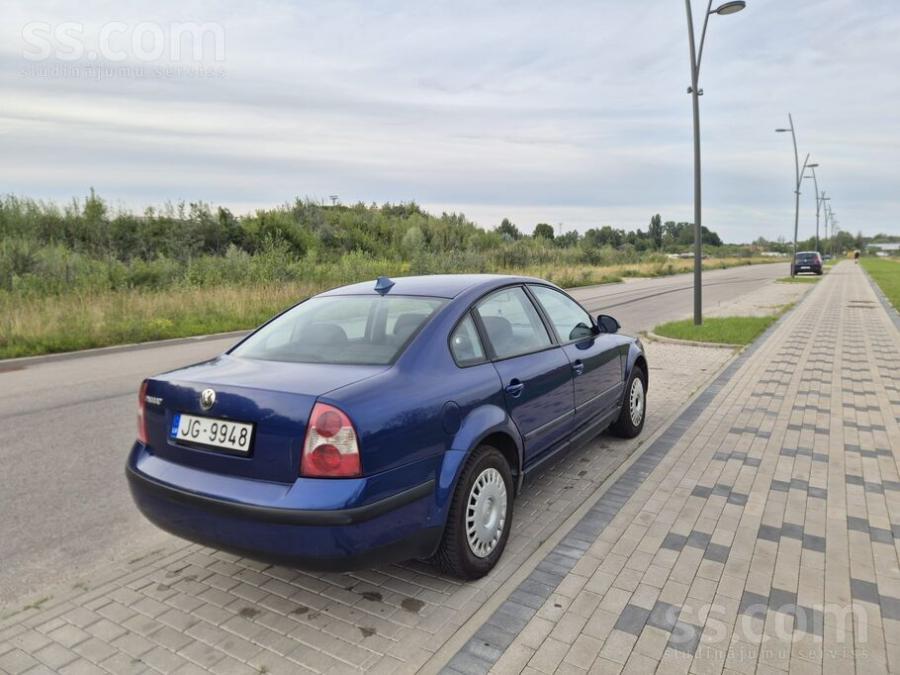 Zils Volkswagen Passat B5 2004 Rīga, ar dzinēja tilpumu 1.60 L un nobraukumu 229 tūkst. km par 1100 €, foto 1 vietnē AUTOMOTO.COM.LV