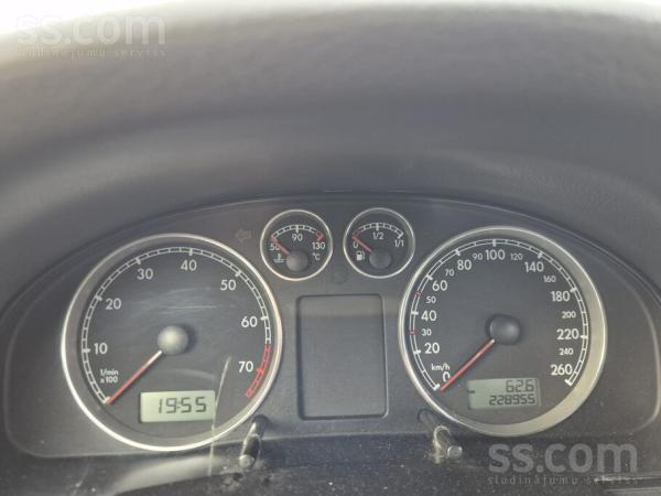 Zils Volkswagen Passat B5 2004 Rīga, ar dzinēja tilpumu 1.60 L un nobraukumu 229 tūkst. km par 1100 €, foto 7 vietnē AUTOMOTO.COM.LV