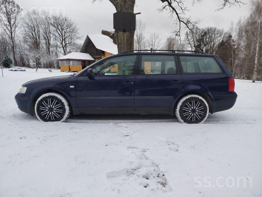 Zils Volkswagen Passat B5 1998 Gulbene, ar dzinēja tilpumu 1.90 L un nobraukumu 301 tūkst. km par 1350 €, foto 2 vietnē AUTOMOTO.COM.LV