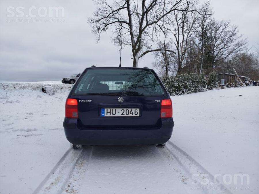 Zils Volkswagen Passat B5 1998 Gulbene, ar dzinēja tilpumu 1.90 L un nobraukumu 301 tūkst. km par 1350 €, foto 4 vietnē AUTOMOTO.COM.LV
