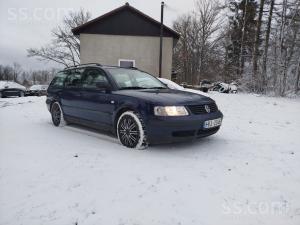 Zils Volkswagen Passat B5 1998 Gulbene, ar dzinēja tilpumu 1.90 L un nobraukumu 301 tūkst. km par 1350 €, foto 7 vietnē AUTOMOTO.COM.LV