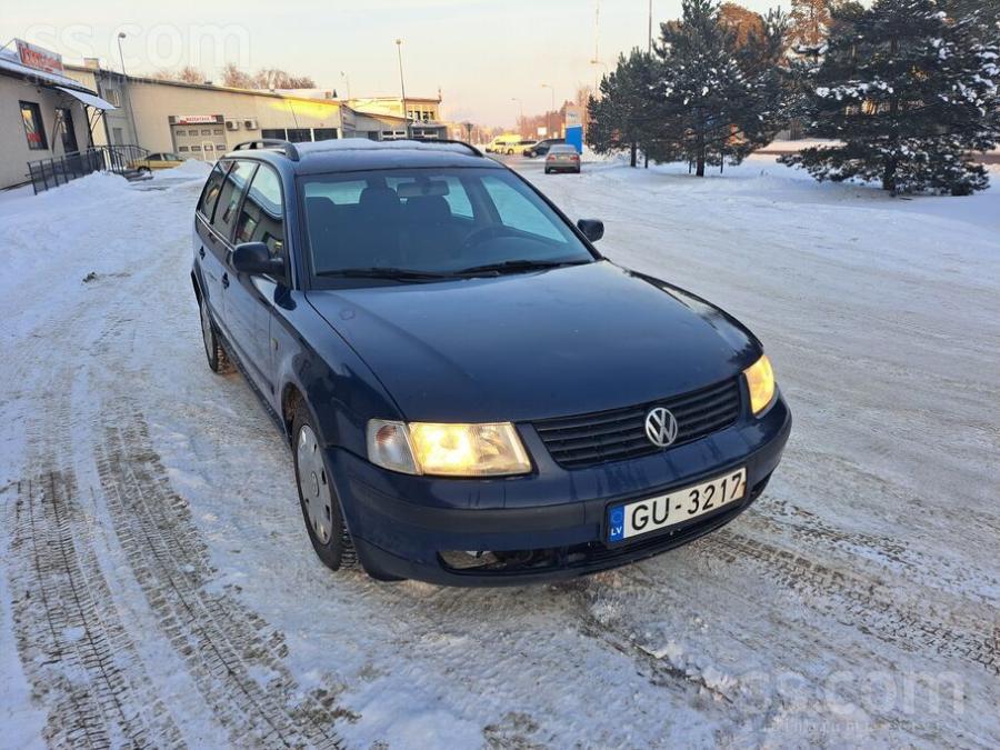 Zils Volkswagen Passat B5 1998 Jēkabpils, ar dzinēja tilpumu 1.90 L un nobraukumu 480 tūkst. km par 990 €, foto 1 vietnē AUTOMOTO.COM.LV