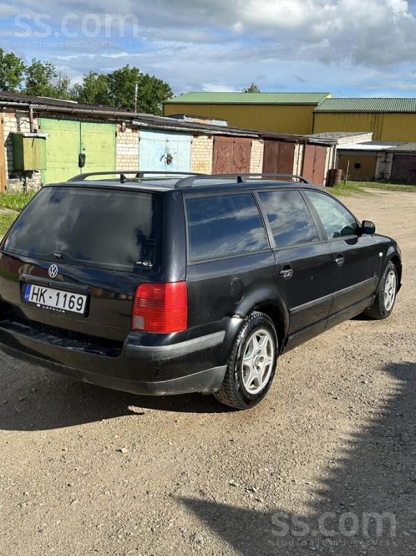 Zils Volkswagen Passat B5 1998 Rēzekne, ar dzinēja tilpumu 1.90 L un nobraukumu 460 tūkst. km par 750 €, foto 4 vietnē AUTOMOTO.COM.LV