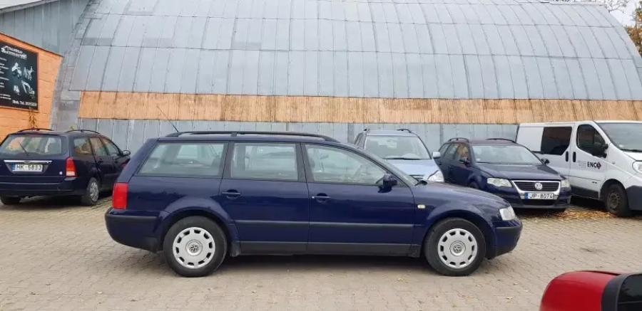 Zils Volkswagen Passat B5 1998 Valmiera, ar dzinēja tilpumu 1.80 L un nobraukumu 211 tūkst. km par 900 €, foto 3 vietnē AUTOMOTO.COM.LV