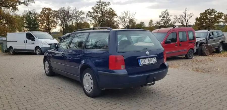 Zils Volkswagen Passat B5 1998 Valmiera, ar dzinēja tilpumu 1.80 L un nobraukumu 211 tūkst. km par 900 €, foto 6 vietnē AUTOMOTO.COM.LV