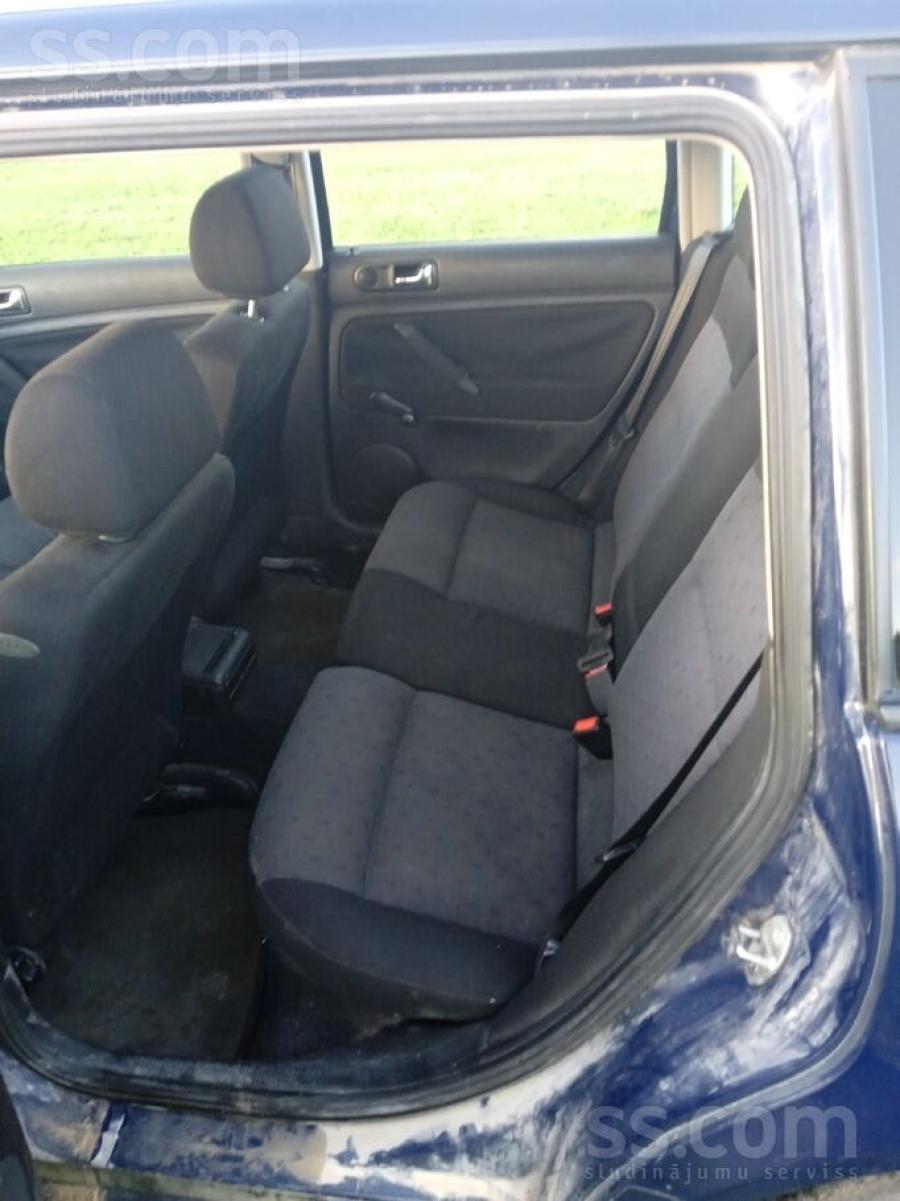 Zils Volkswagen Passat B5 1998 Madona, ar dzinēja tilpumu 1.90 L un nobraukumu 318 tūkst. km par 500 €, foto 9 vietnē AUTOMOTO.COM.LV