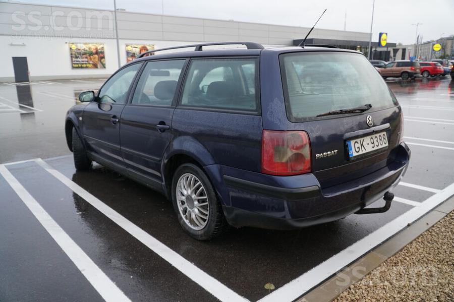 Zils Volkswagen Passat B5 1999 Daugavpils, ar dzinēja tilpumu 1.90 L un nobraukumu 398 tūkst. km par 1500 €, foto 4 vietnē AUTOMOTO.COM.LV