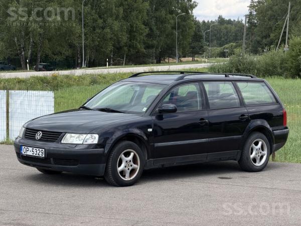 Zils Volkswagen Passat B5 1999 Ogre, ar dzinēja tilpumu 1.90 L un nobraukumu 367 tūkst. km par 2250 €, foto 3 vietnē AUTOMOTO.COM.LV