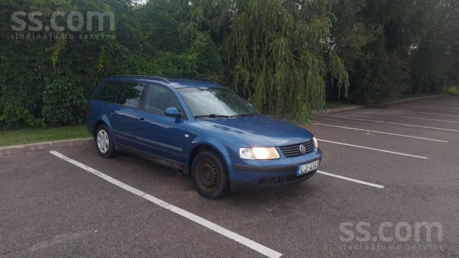Zils Volkswagen Passat B5 1999 Rīga, ar dzinēja tilpumu 1.90 L un nobraukumu 400 tūkst. km par 870 €, foto 1 vietnē AUTOMOTO.COM.LV