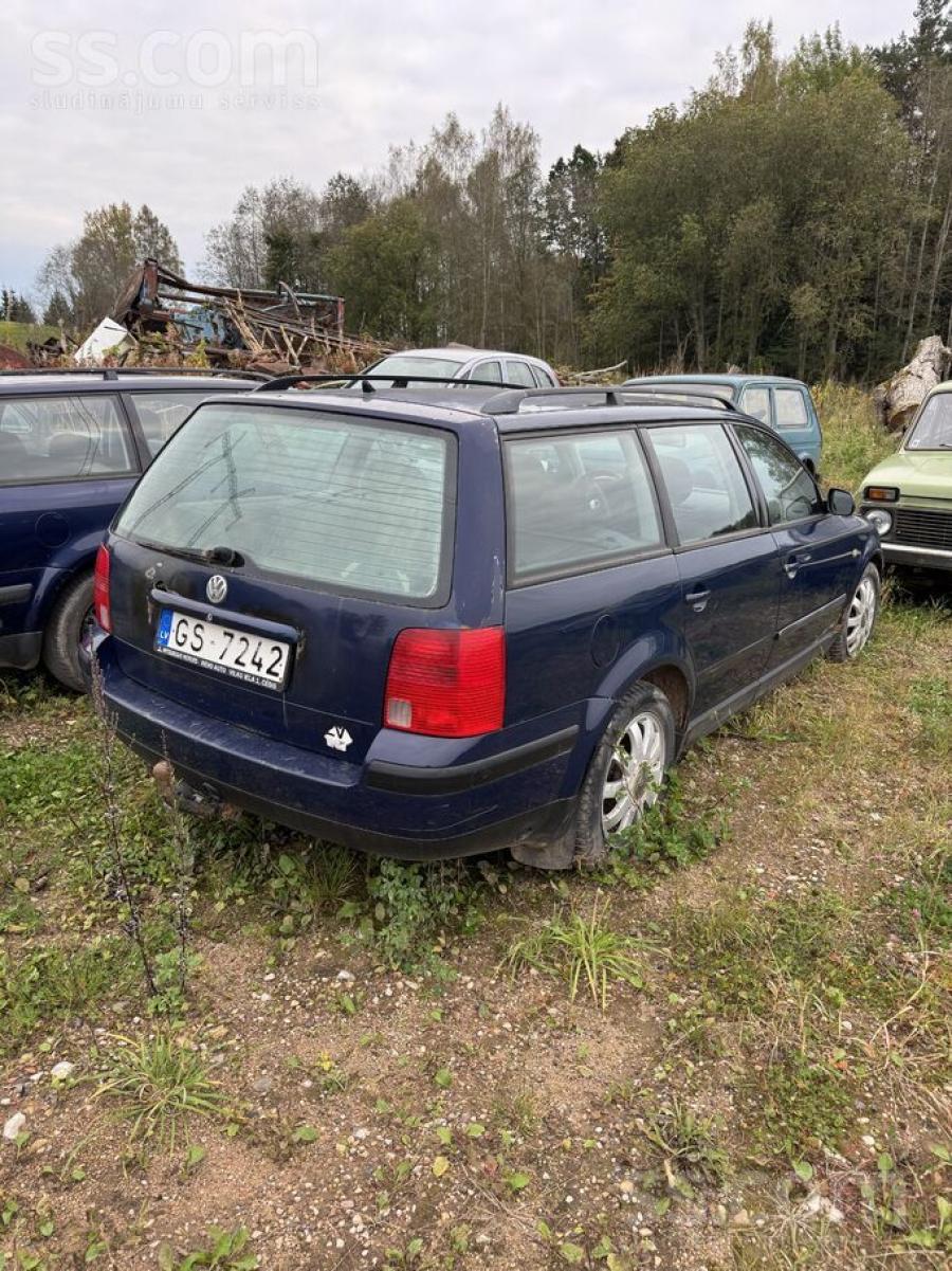 Zils Volkswagen Passat B5 1999 Cēsis, ar dzinēja tilpumu 1.80 L un nobraukumu 0 tūkst. km par 700 €, foto 1 vietnē AUTOMOTO.COM.LV
