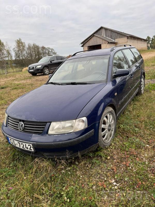 Blue Volkswagen Passat B5 1999 in Cesis, with an engine capacity of 1.80 L and mileage of 0 thousand km for 700 €, photo 4 on AUTOMOTO.COM.LV