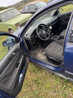 Zils Volkswagen Passat B5 1999 Cēsis, ar dzinēja tilpumu 1.80 L un nobraukumu 0 tūkst. km par 700 €, foto 6 vietnē AUTOMOTO.COM.LV