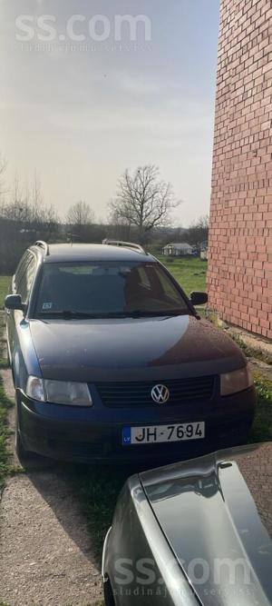Blue Volkswagen Passat B5 2000 in Ludza, with an engine capacity of 1.90 L and mileage of 391 thousand km for 750 €, photo 2 on AUTOMOTO.COM.LV