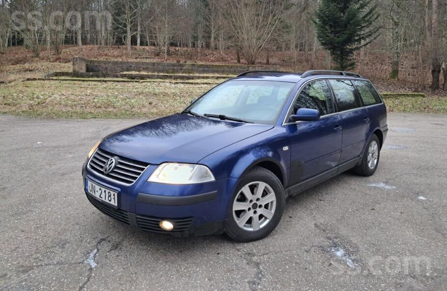 Blue Volkswagen Passat B5 2000 in Liepaja, with an engine capacity of 1.90 L and mileage of 390 thousand km for 1000 €, photo 1 on AUTOMOTO.COM.LV