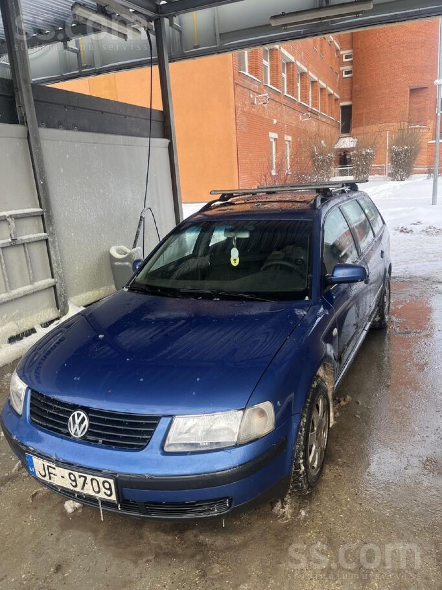 Blue Volkswagen Passat B5 2000 in Daugavpils, with an engine capacity of 1.90 L and mileage of 505 thousand km for 950 €, photo 3 on AUTOMOTO.COM.LV