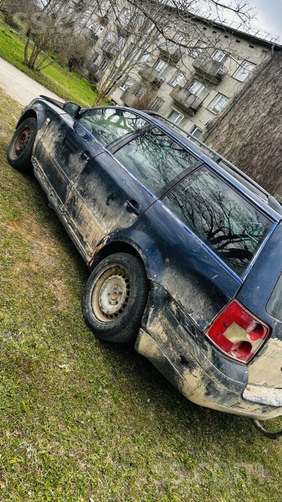 Zils Volkswagen Passat B5 2000 Balvi, ar dzinēja tilpumu 1.90 L un nobraukumu 524 tūkst. km par 420 €, foto 5 vietnē AUTOMOTO.COM.LV